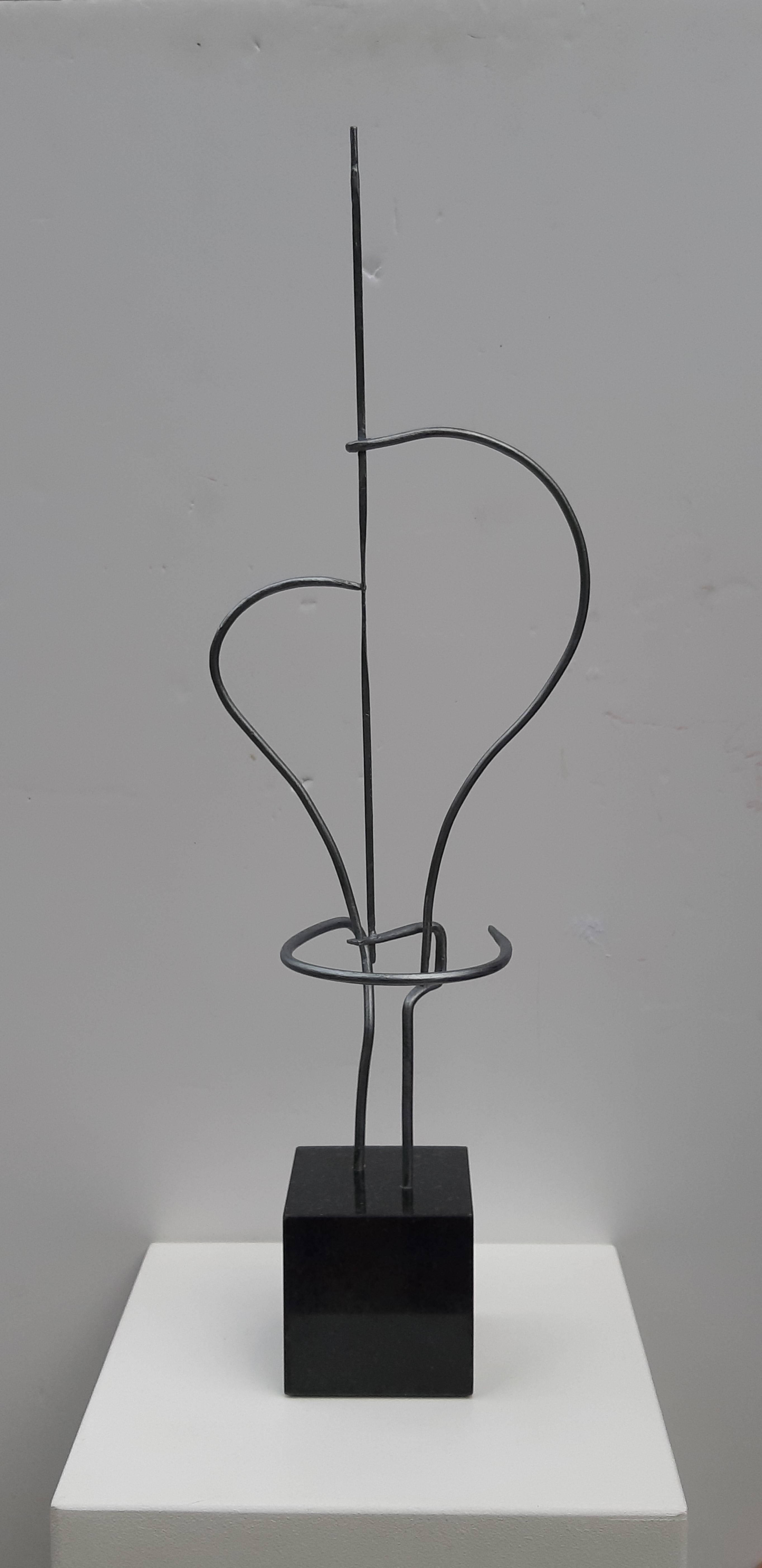 Sculpture: Femme dystopique – Francis Pierson